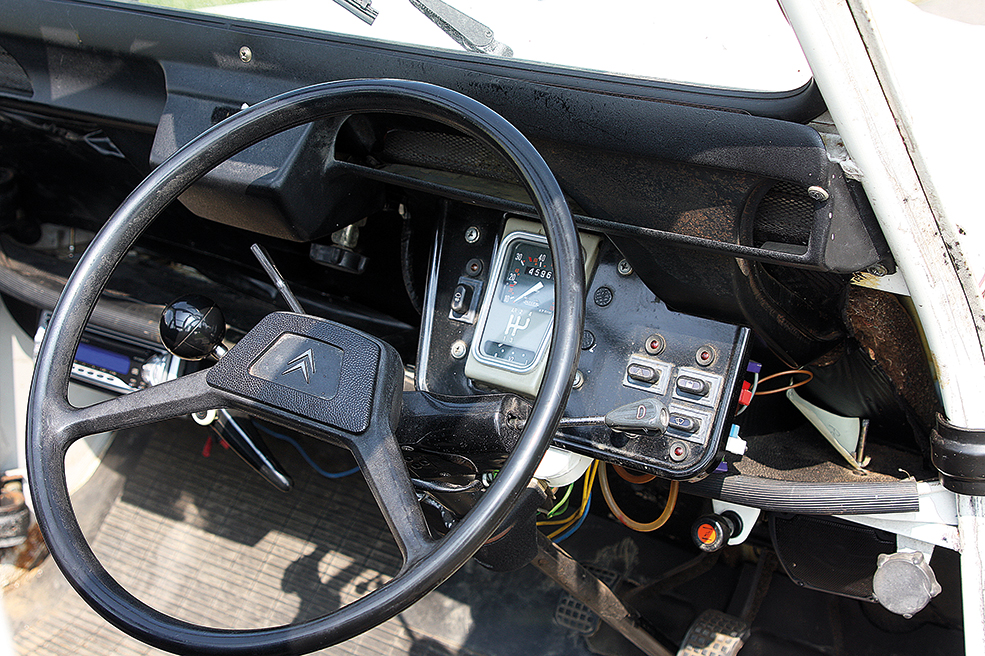 Citroën 2CV buyer's guide - Classics World