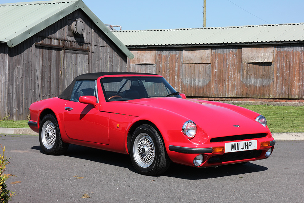 ROAD TEST - 1994 TVR V8 S - Classics World