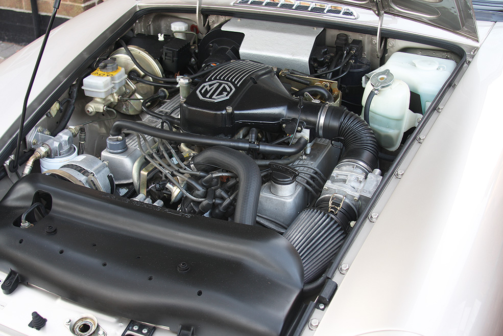 MG RV8 buyer's guide - Classics World