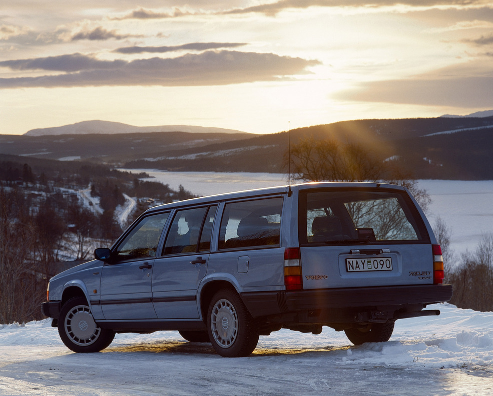 FIRST-RATE SECOND-RATES: CARS THAT WERE ALMOST PREMIUM - Classics World