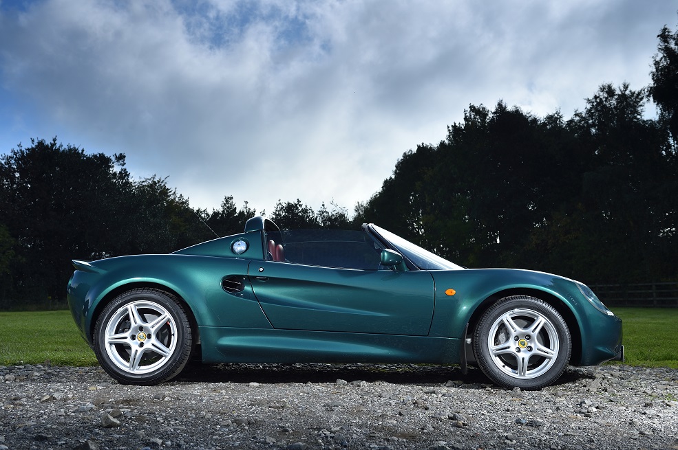 AFFORDABLE MID-ENGINED CARS - Classics World