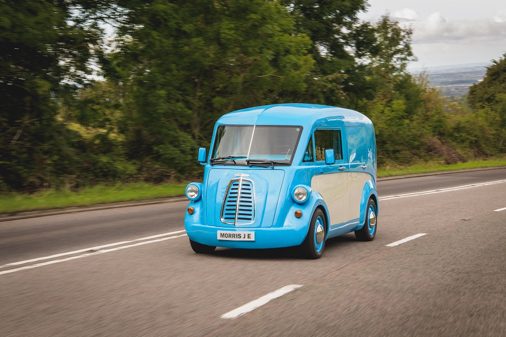 MORRIS MAKES A COMEBACK - Classics World