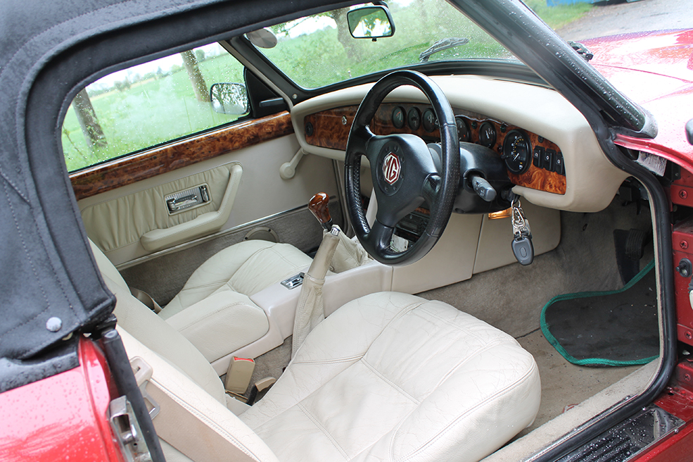 MG RV8 buyer's guide - Classics World