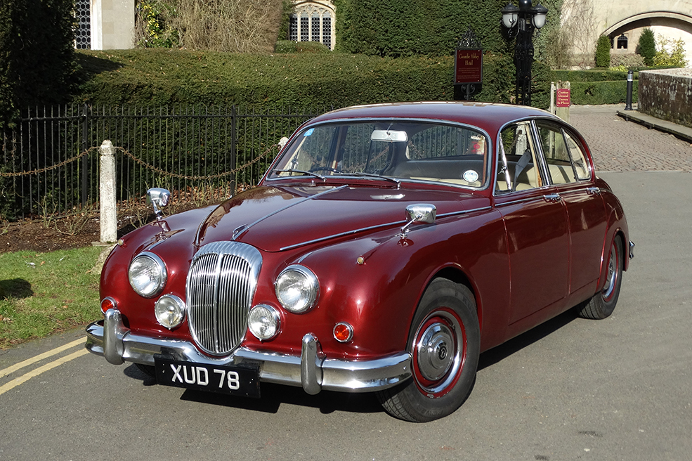 Best compact Jaguar saloons - Classics World
