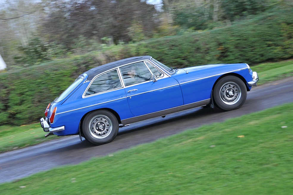 Mgb Gt V8 Road Test Classics World