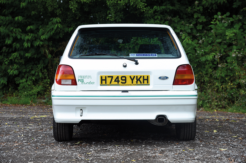 Ford Fiesta RS Turbo road test - Classics World