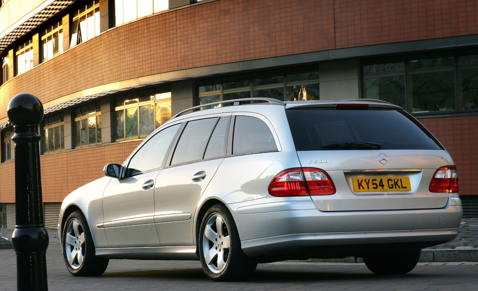 Best V8 estate cars for £5000 - Classics World