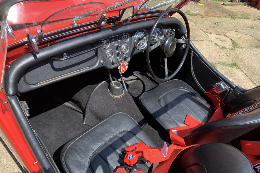 Triumph TR2 road test - Classics World