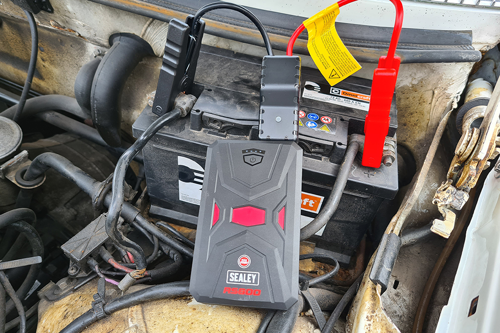 Sealey RoadStart jump starter review - Classics World