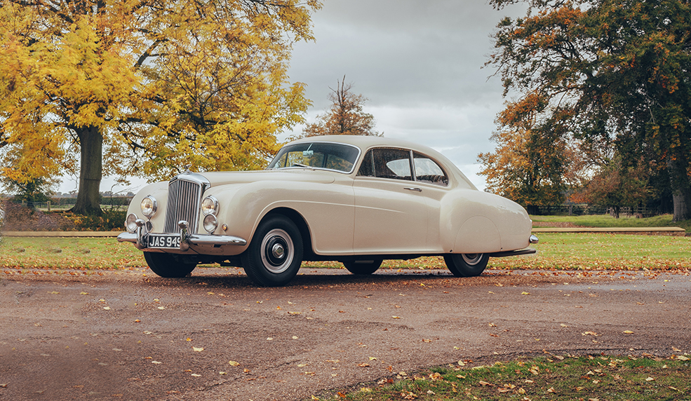 BENTLEY R-TYPE CONTINENTAL ROAD TEST - Classics World